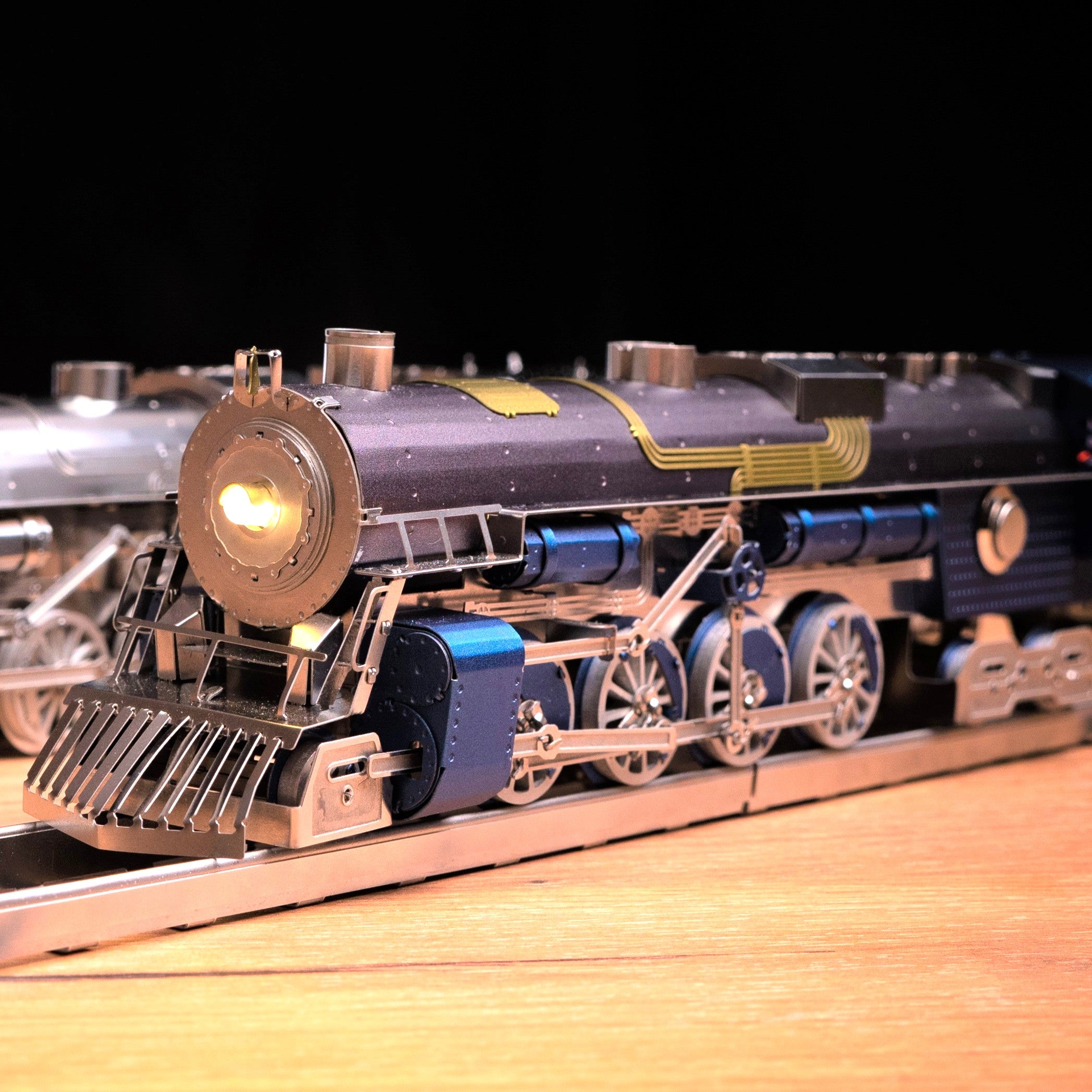 Polar Steel Magic Express Color Version | Moving Patented Model Kit